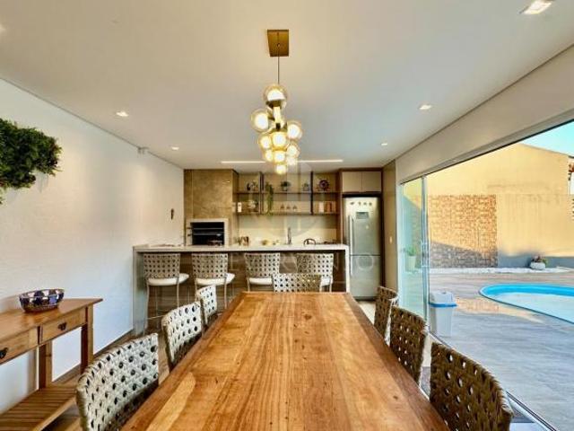 Casa à Venda em Balneário Coroados, Guaratuba | 3 Dorms, 1 Suíte, 138m²