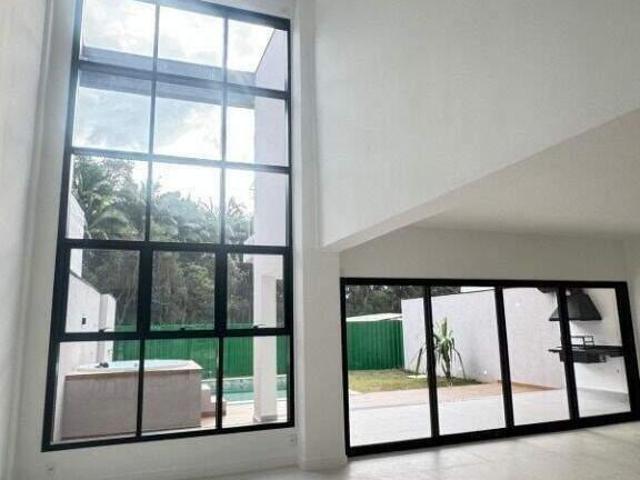 Casa à venda em Balneário Palmira, Ribeirão Pires – 4 suítes, 4 vagas, piscina