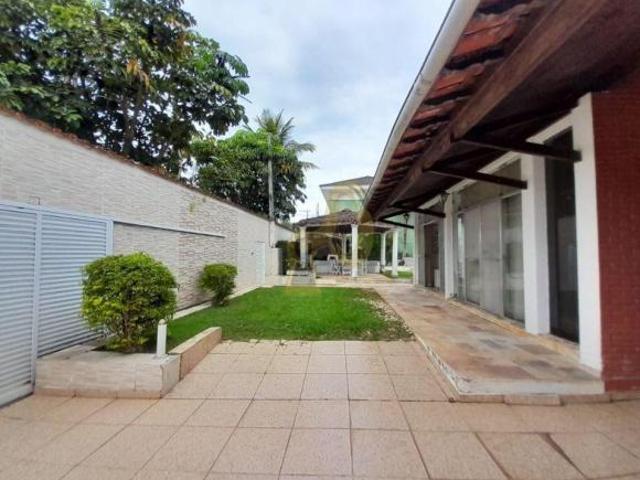 Casa à venda em Balneário Praia do Pernambuco