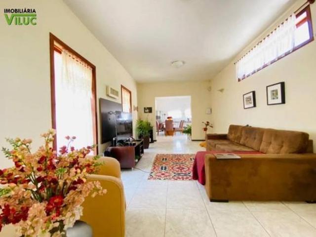 Casa à venda em Bandeirantes