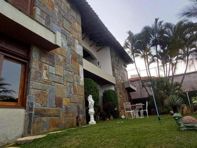 Casa à venda em Bandeirantes