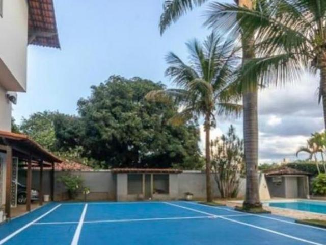 Casa à venda em Bandeirantes