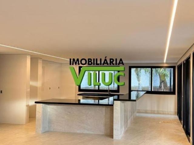 Casa à venda em Bandeirantes