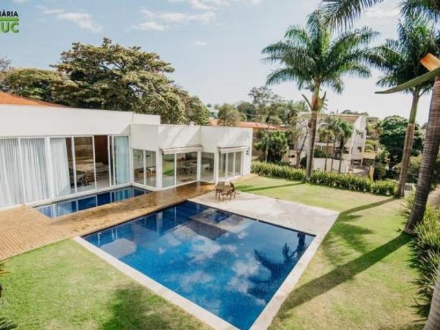 Casa à venda em Bandeirantes