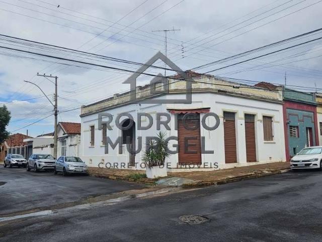 Casa a venda em Bariri/SP Centro