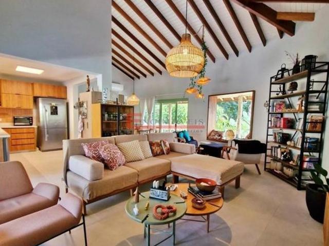 CASA A VENDA EM BARRA DO UNA
