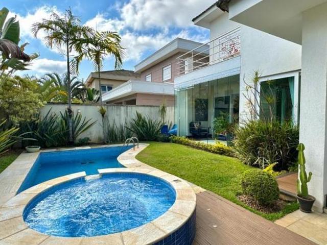 Casa à venda em Barueri, Alphaville Industrial, com 4 suítes, com 400 m², Tamboré 11