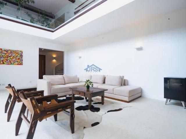 Casa à venda em Barueri, Alphaville, com 5 suítes, com 498 m², Alphaville Reside