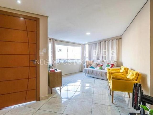 Casa á Venda em Barueri com 422m² ao lado de Alphaville e proximo da Rua da Prata