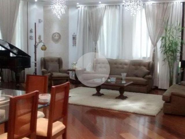 Casa à venda em Barueri/SP