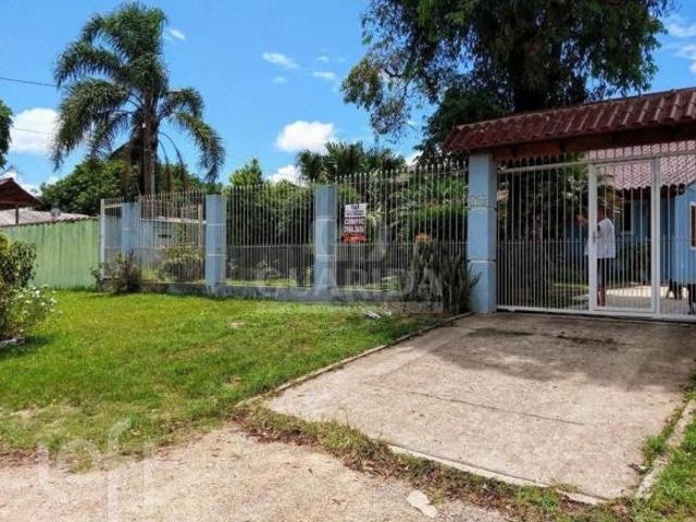 Casa à venda em Belém Novo com 100 m², 3 quartos, 6 vagas