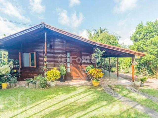 Casa à venda em Belém Novo com 205 m², 5 quartos, 3 vagas