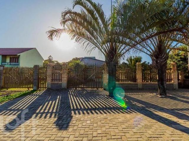 Casa à venda em Belém Novo com 200 m², 3 quartos, 1 suíte, 2 vagas