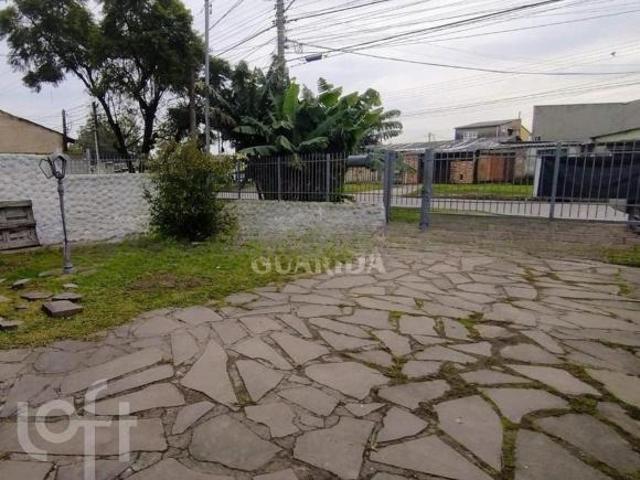Casa à venda em Belém Novo com 250 m², 2 quartos, 1 suíte, 5 vagas