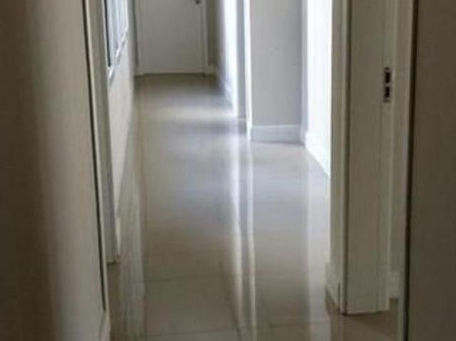 Casa à venda em Belém Novo com 460 m², 5 quartos, 3 suítes, 6 vagas