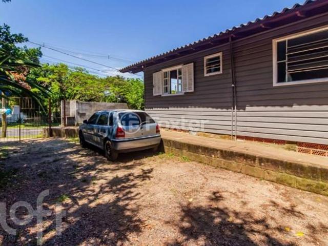 Casa à venda em Belém Velho com 130 m², 4 quartos, 4 vagas