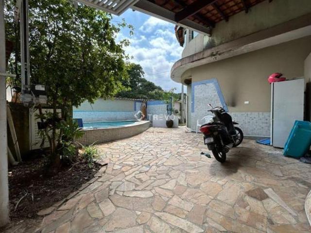 Casa à venda em Bertioga com 2 quartos, 2 wc, 1 vaga e 200m² por R$ 380.000