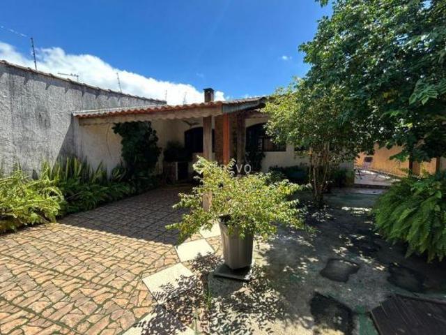 Casa à Venda em Bertioga com 4 quartos, 3 banheiros, 2 vagas e 300m² R$ 580.000