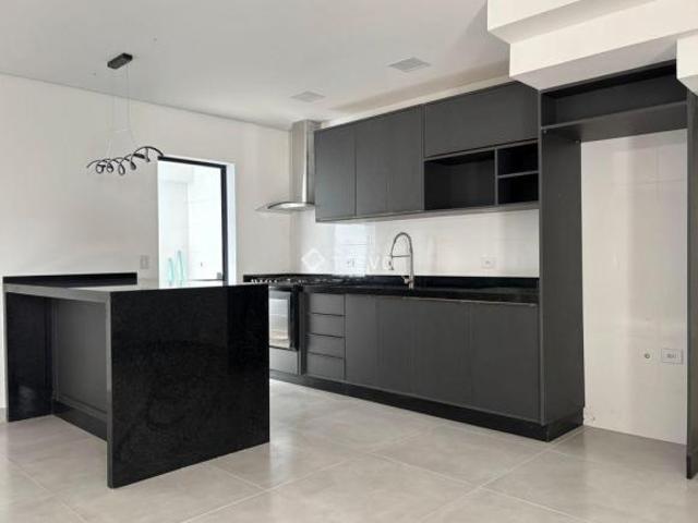 Casa à Venda em Bertioga no Indaia, 4 quartos, sendo 3 suites, 120m² R$ 954.000