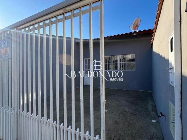 Casa à venda em Bragança Paulista com 2 quartos Vende se ou troca por terreno