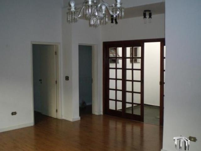 Casa à Venda em Bragança Paulista SP: 3 Quartos, 1 Suíte, 2 Salas, 1 Banheiro, 2 Vagas Oportunidad