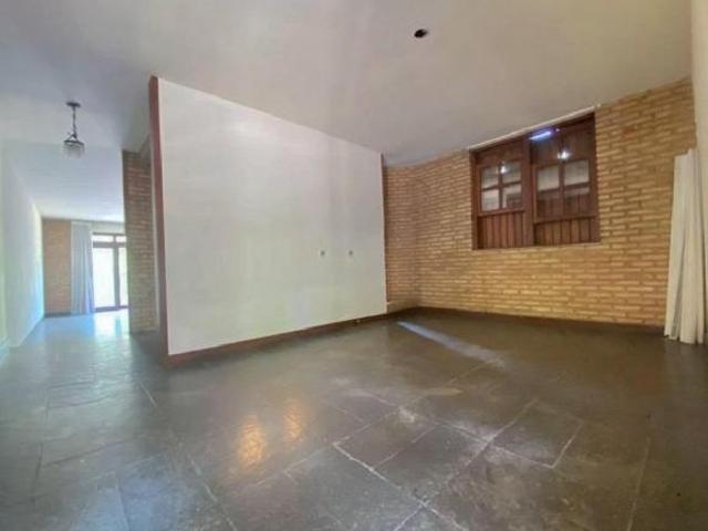 Casa à venda em Braúnas