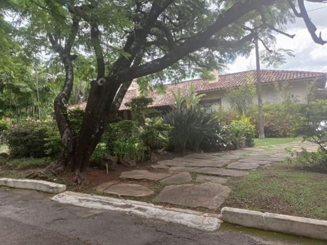 Casa à venda em Braúnas