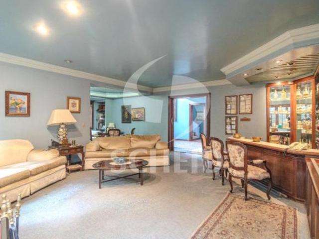 Casa à venda em Brooklin Velho com 1000m terreno, 5 suítes,8 vagas, piscina,churrasqueira