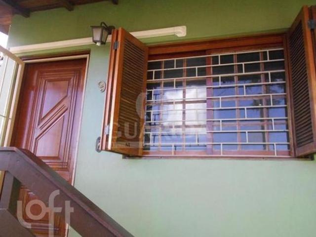 Casa à venda em Glória com 253 m², 4 quartos, 1 suíte