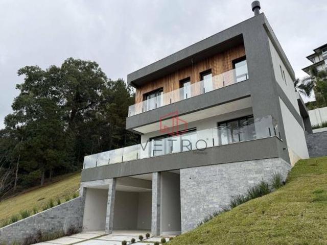 Casa à Venda em Gramado!