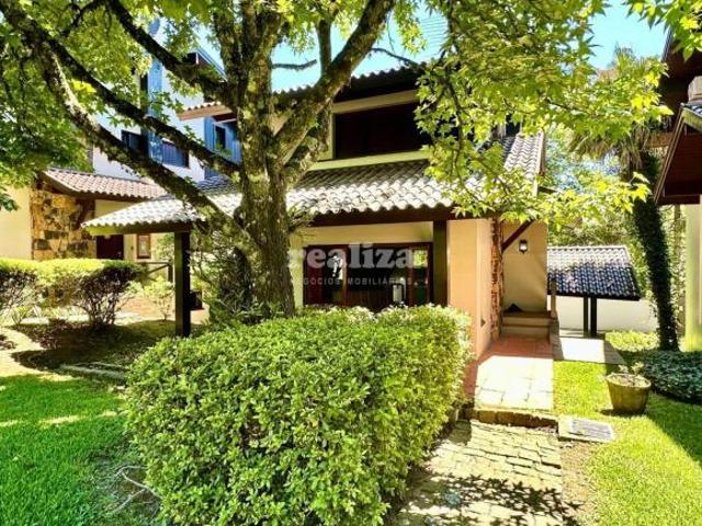 CASA Á VENDA EM GRAMADO