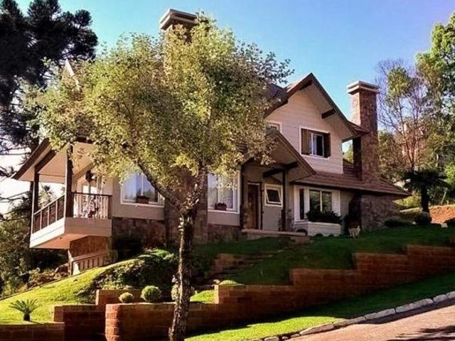 CASA À VENDA EM GRAMADO PARA AIRBNB E MORADIA