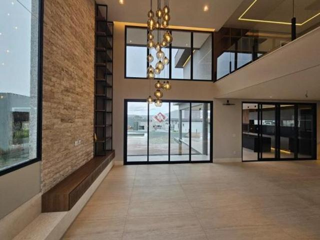Casa à venda em Gran Royalle