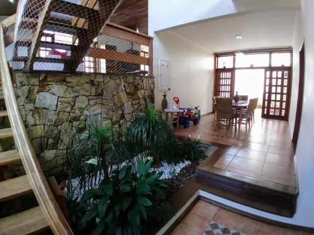 Casa a venda em Granja Viana Cond Nova Higienópolis