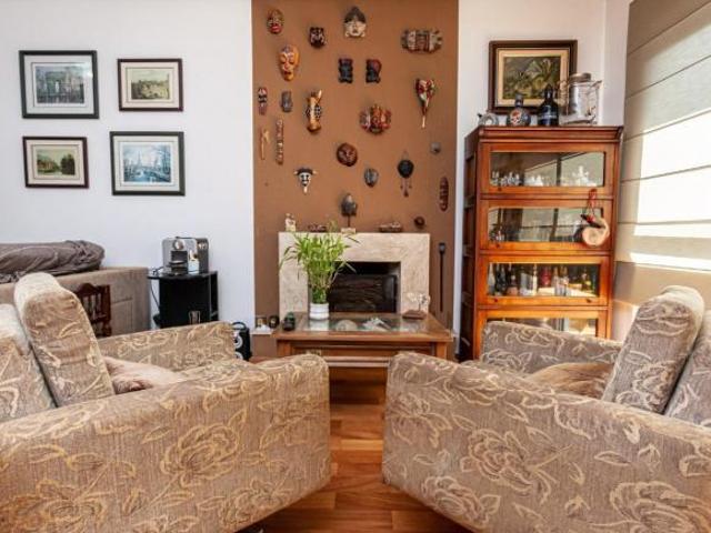 Casa a venda em Granja Viana Cond Reserva da Granja Viana