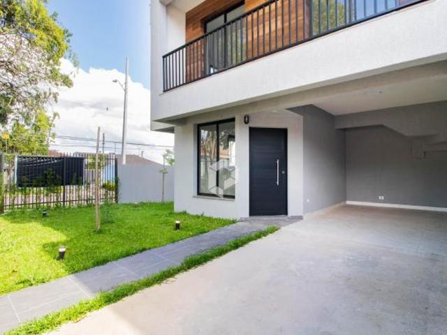 Casa à venda em Guabirotuba