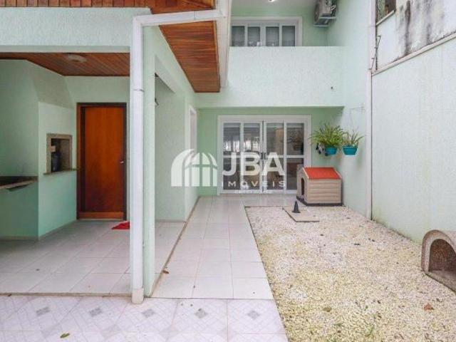 Casa à venda em Guabirotuba