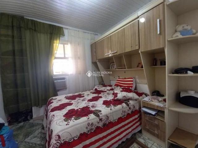 Casa à venda em Guaíba, com 3 quartos e 3 banheiros