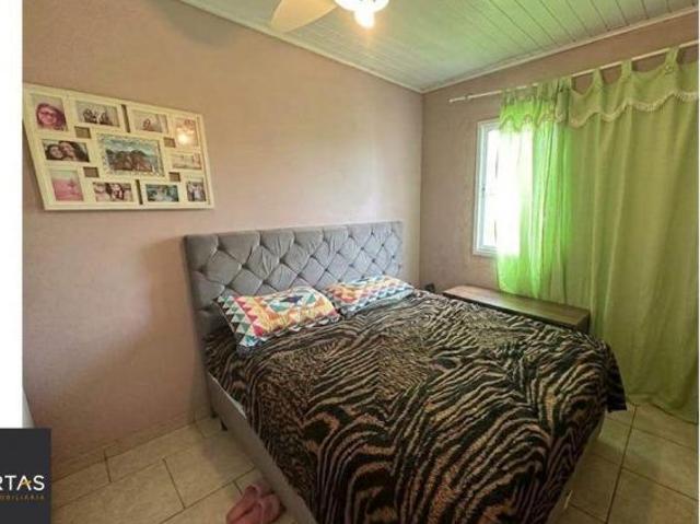 Casa à venda em Guajuviras