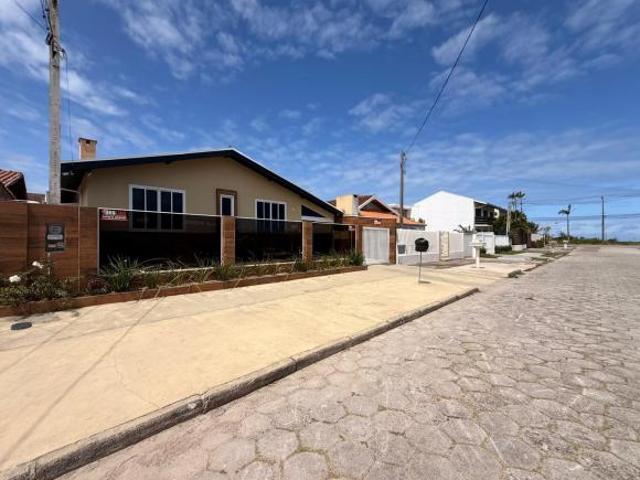 Casa a Venda em Guaratuba, Balneário Eliane