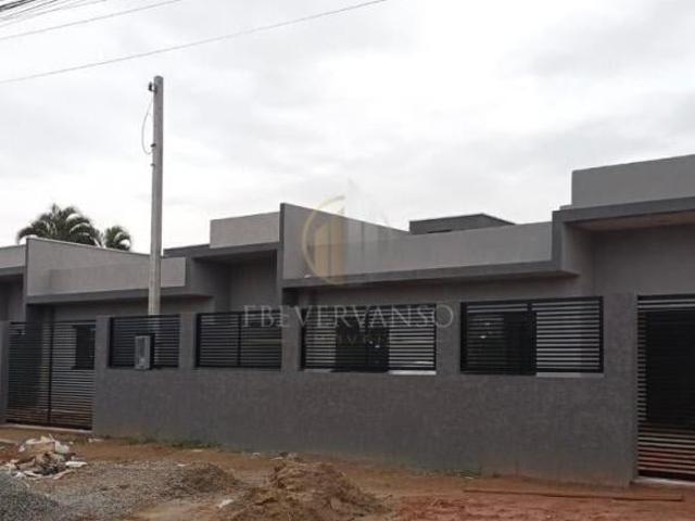 Casa à Venda em Guaratuba: 2 Dormitórios e Suíte