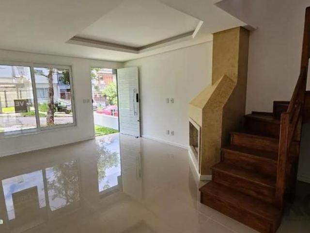 Casa à venda em Guarujá