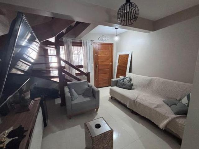 Casa à venda em Guarujá