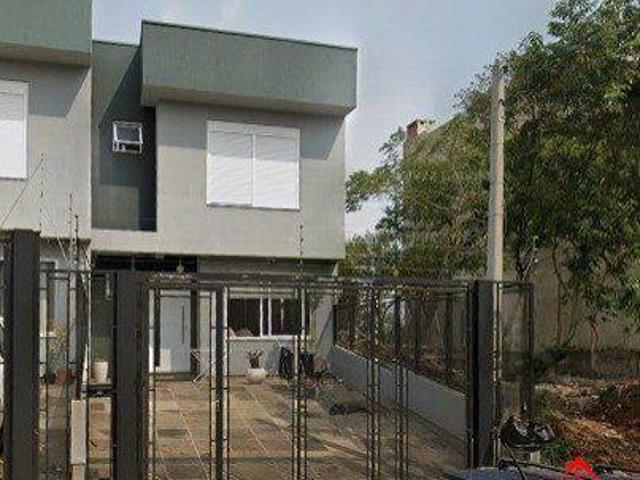 Casa à venda em Guarujá