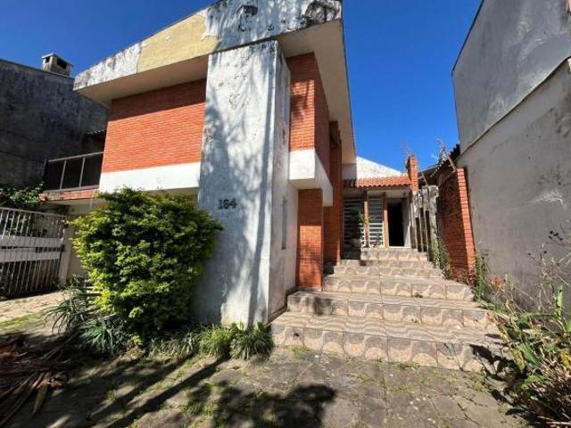Casa à venda em Guarujá