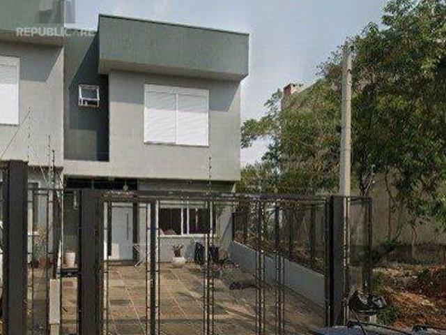 Casa à venda em Guarujá