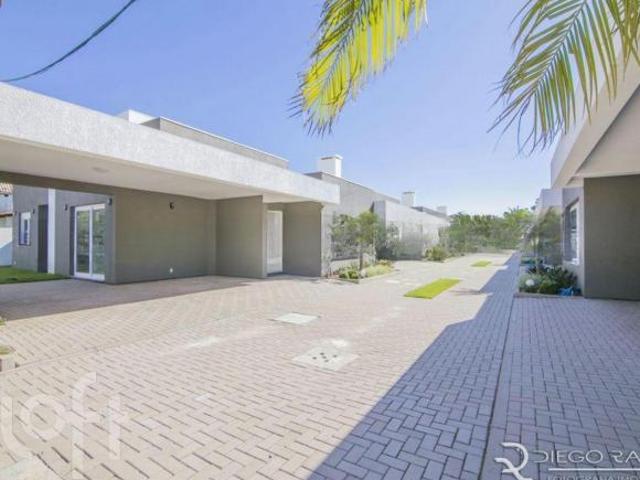 Casa à venda em Guarujá com 168 m², 3 quartos, 3 suítes, 3 vagas