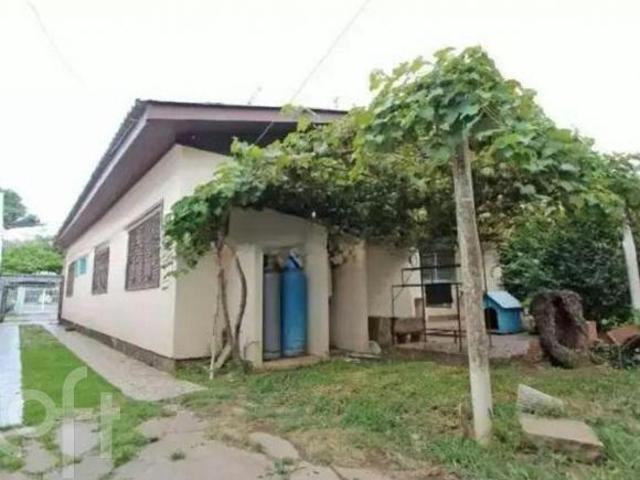 Casa à venda em Guarujá com 177 m², 3 quartos, 1 suíte, 2 vagas