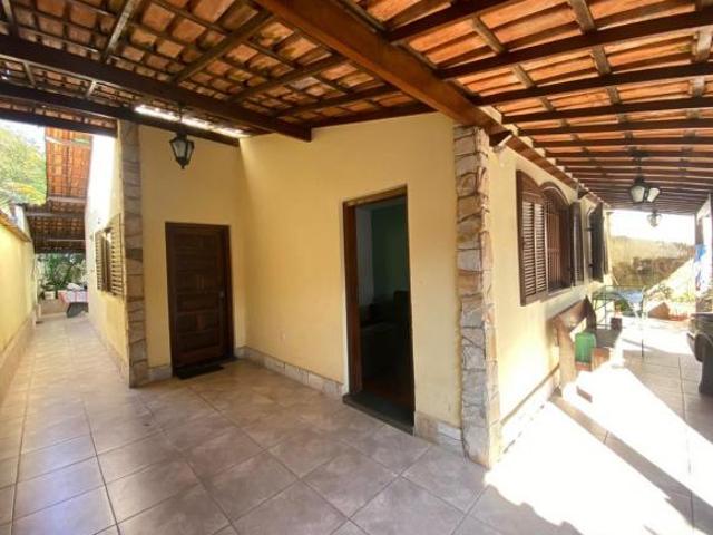 Casa à venda em Dona Clara