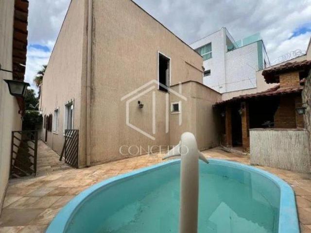 Casa à venda em Dona Clara
